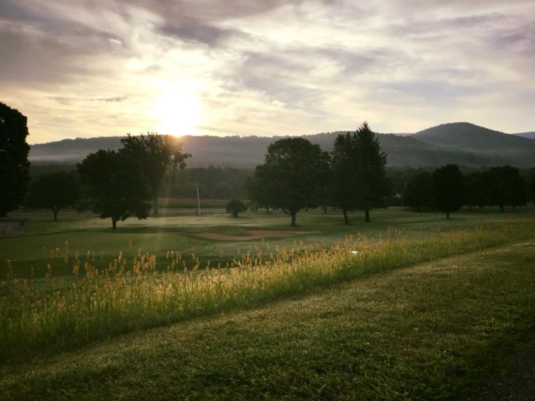 Golf – Waubeeka Golf Links